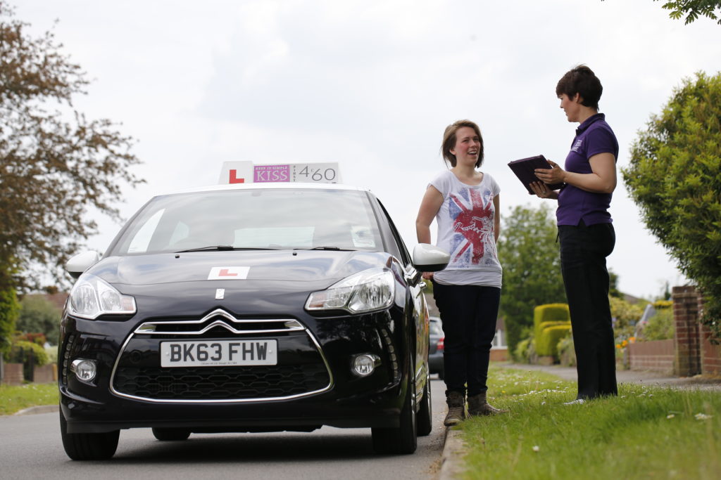 Driving lessons - FirstCar